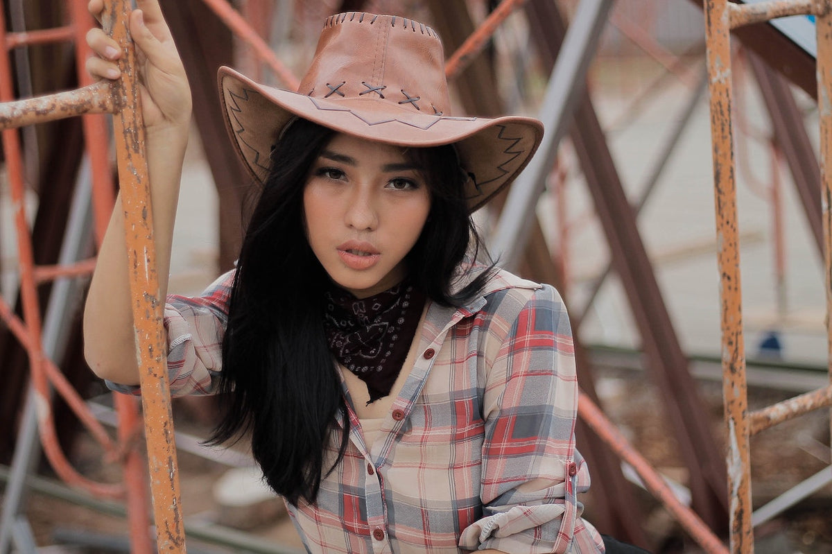 Mastering the Reverse Cowgirl Sex Position – MysteryVibe